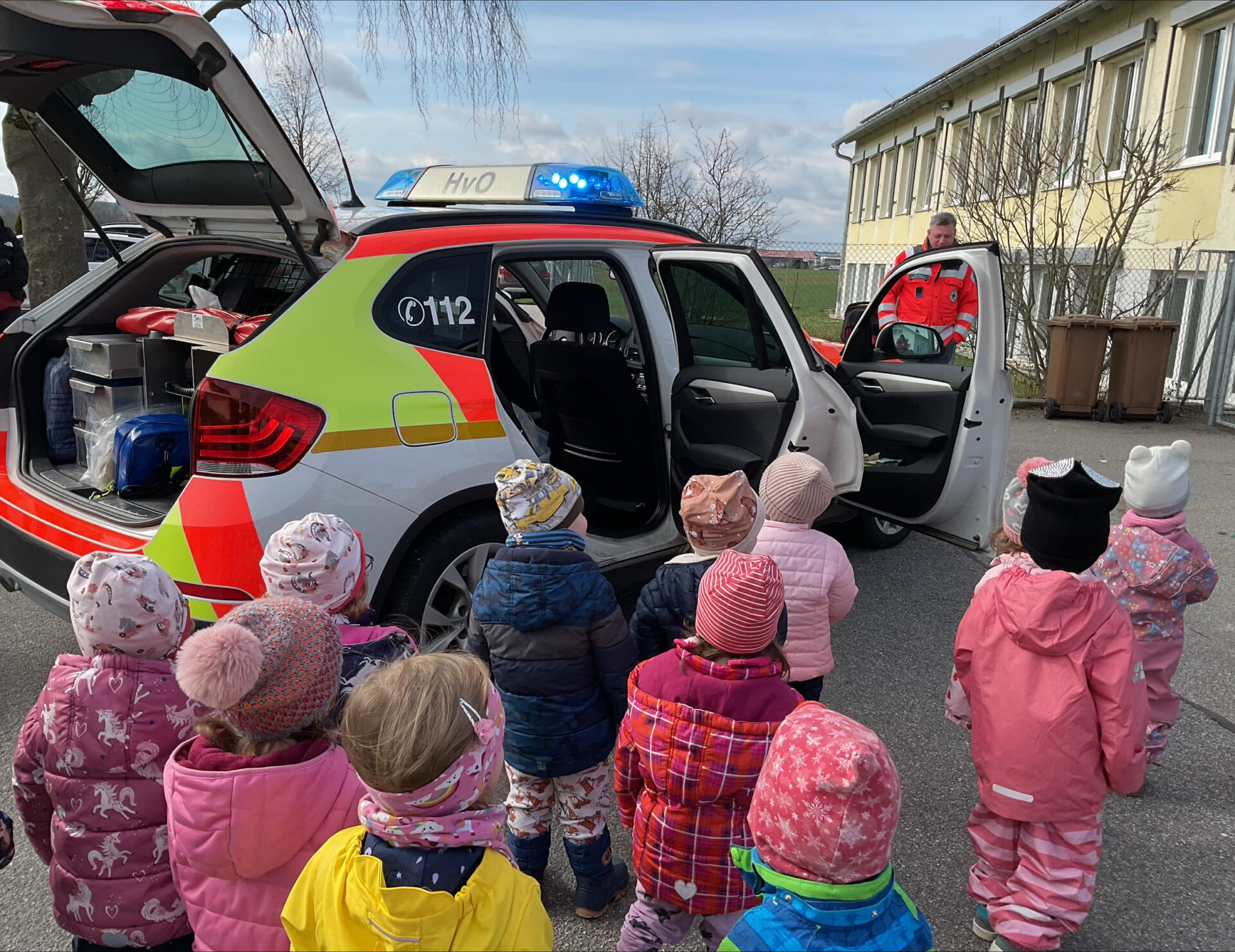 Helfer vor Ort zu Besuch bei der Aitrach-Arche - KiTa Aitrach-Arche